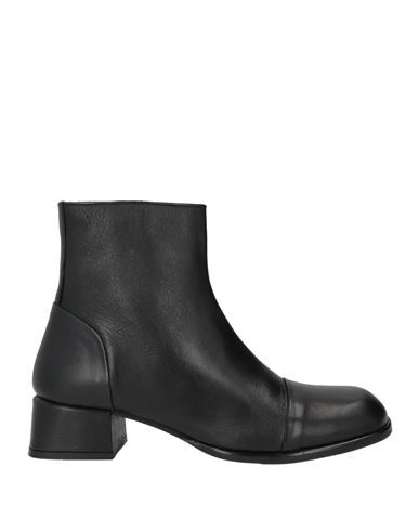 NILA & NILA Ankle Boots In Leather - Black