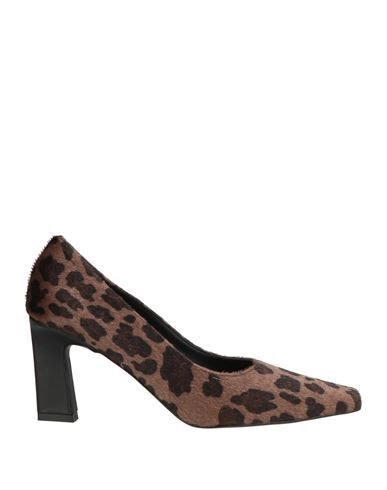 CARLA G. Leather Pumps