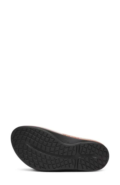 OOFOS Oomega Oolala Luxe Flip Flop