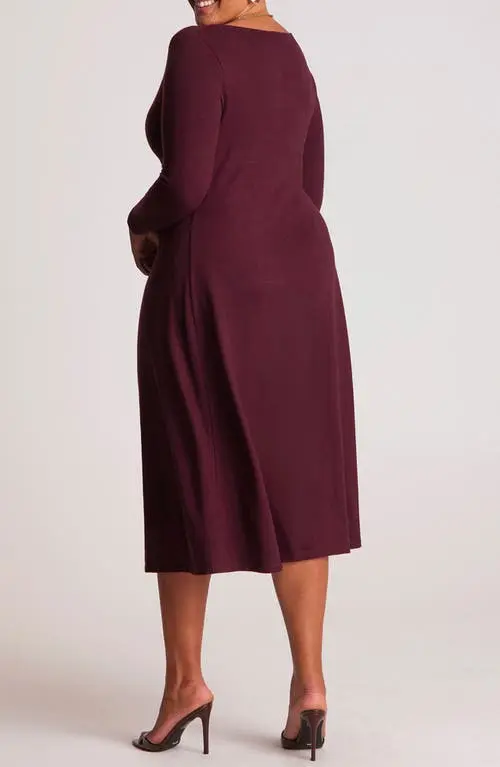 ESTELLE Sweetheart Neck Midi Dress