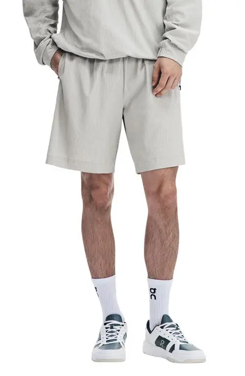 On Courtside Eaze Shorts