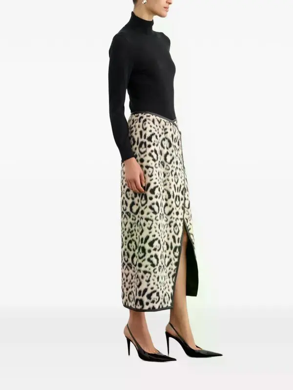 TOCCIN Alma Turtle-neck Sweater