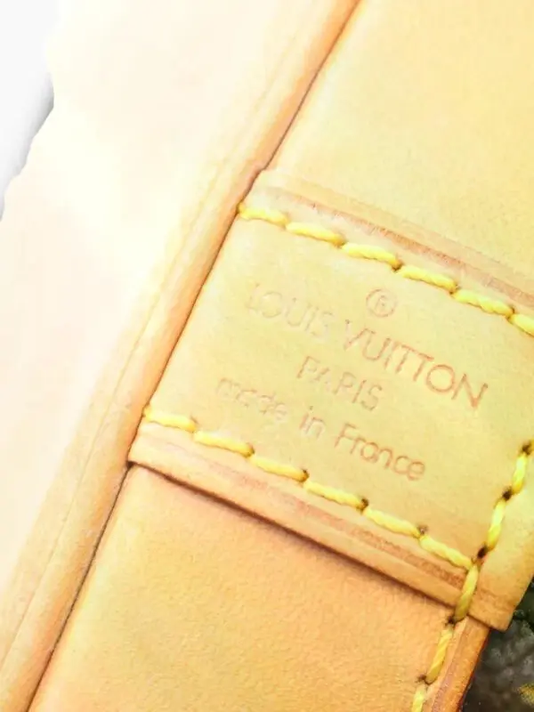 LOUIS VUITTON 1997 Pm Alma Handbag