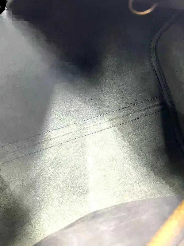 LOUIS VUITTON 1995 Epi Speedy 25 Boston Bag