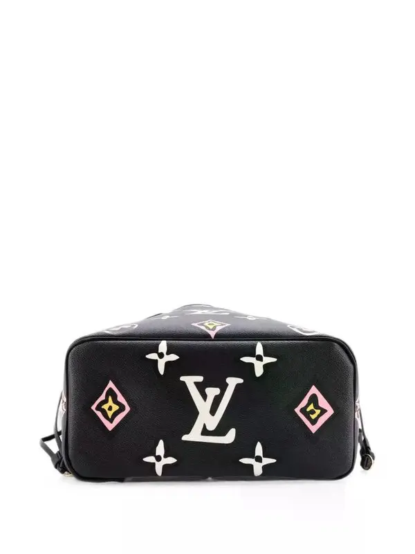 LOUIS VUITTON Neverfull Nm Wild At Heart Monogram Giant Mm Tote Bag - Black