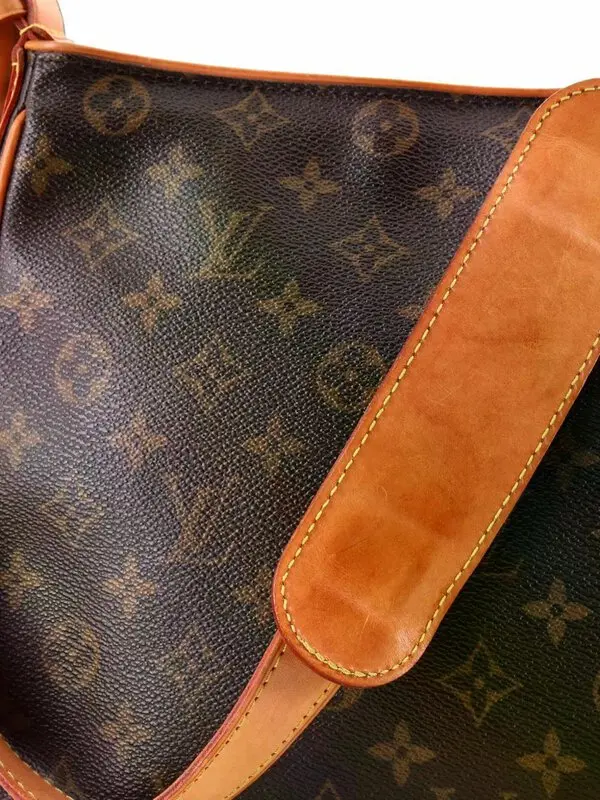 LOUIS VUITTON Hudson Handbag Monogram Canvas Gm Shoulder Bag