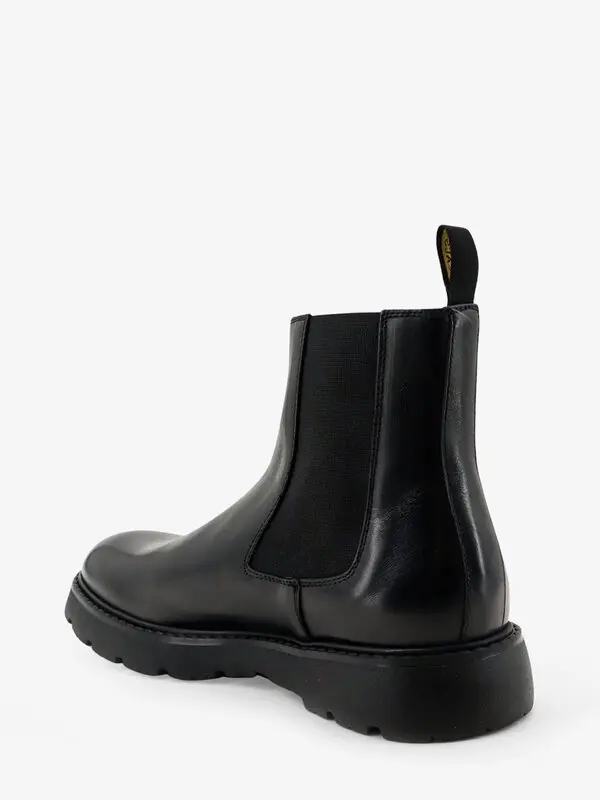 DOUCAL'S Leather Chelsea Boots