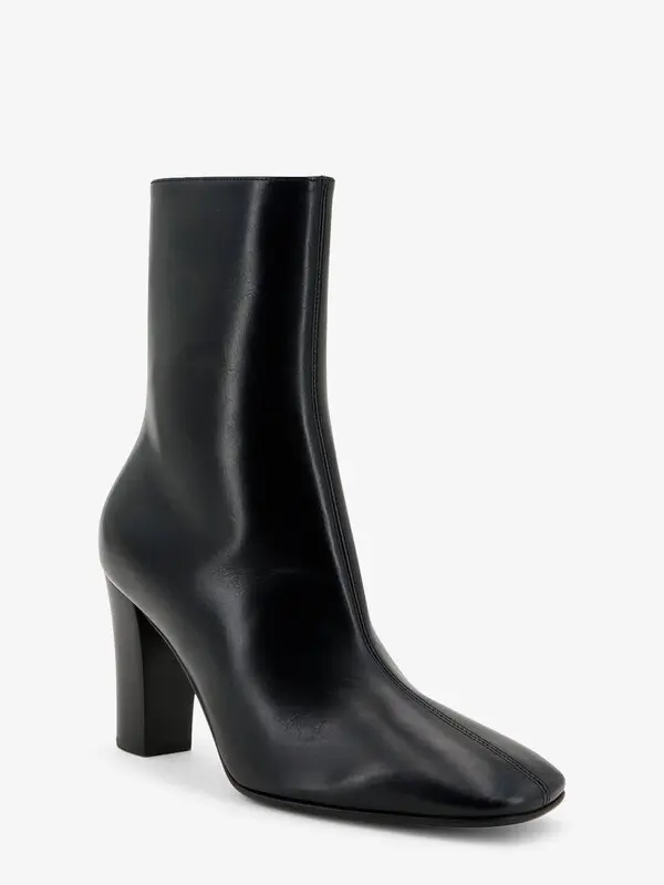 THE ROW Cindy Leather Ankle Boots