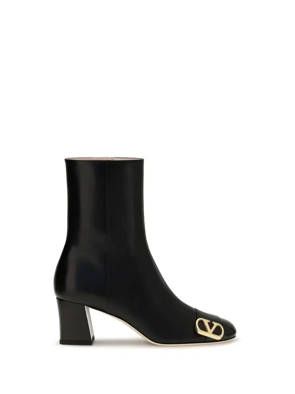 Valentino Garavani Veeside Leather Ankle Boots - Black