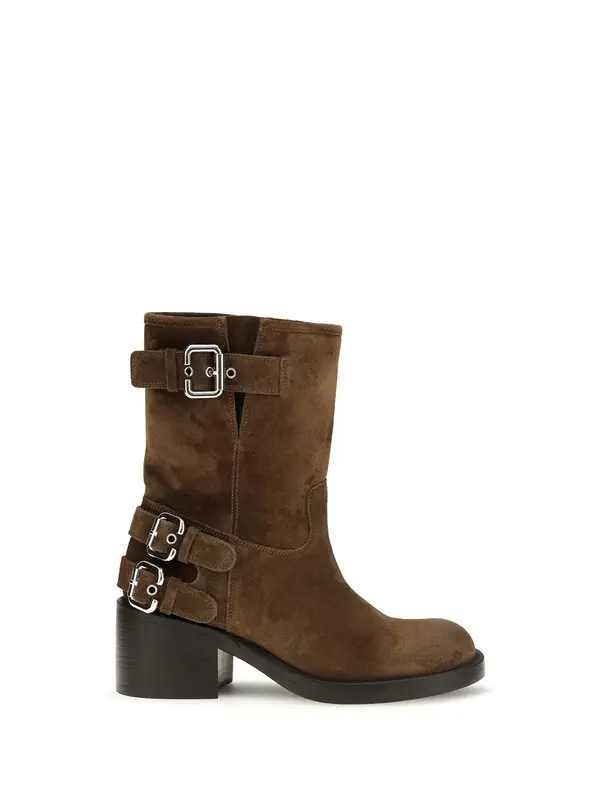 Chloé Dakota Boots In Suede