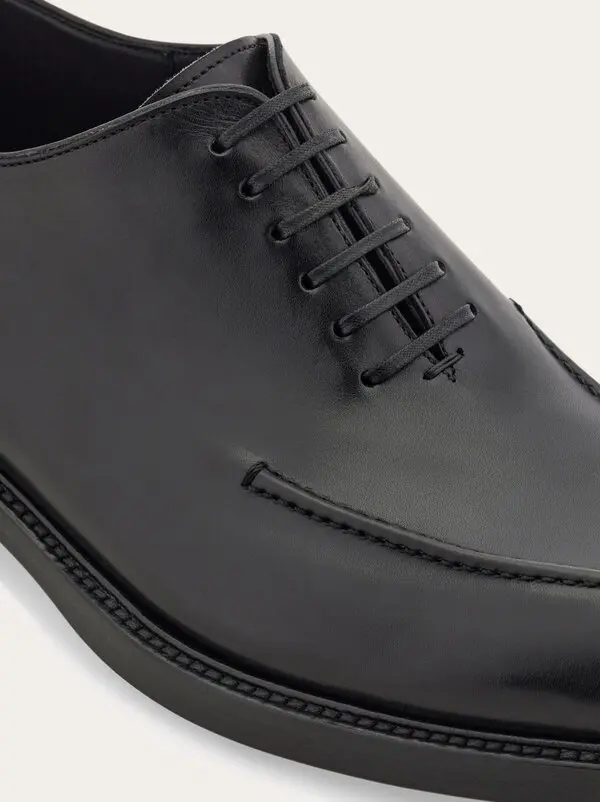 FERRAGAMO Oxford Shoe With Stitching Detail