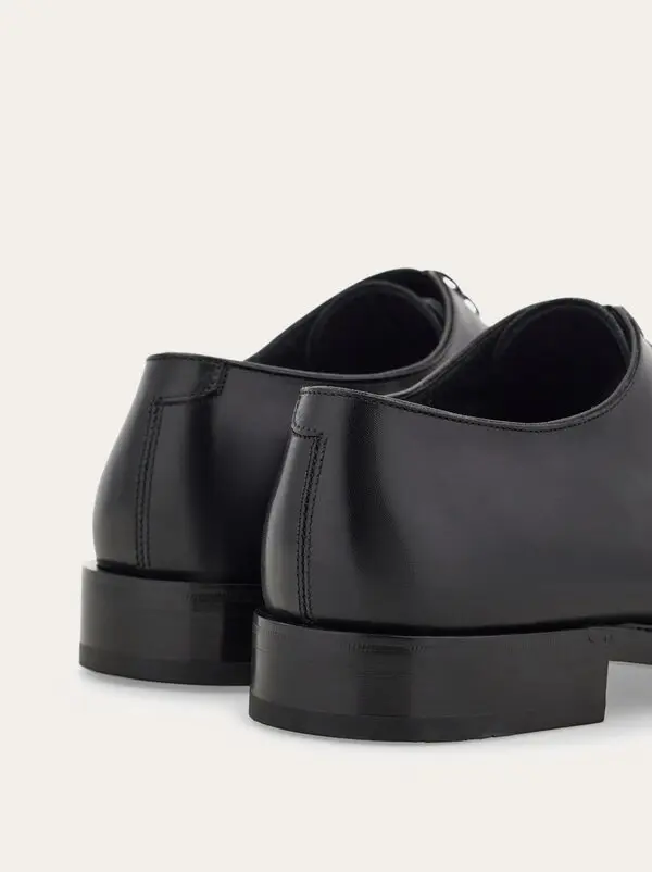 FERRAGAMO Oxford Shoe With Stitching Detail