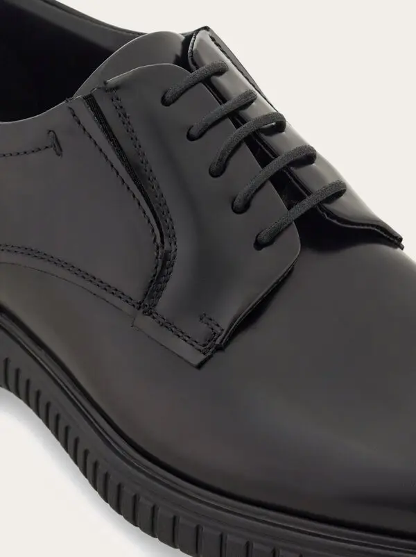 FERRAGAMO Casual Derby Shoe