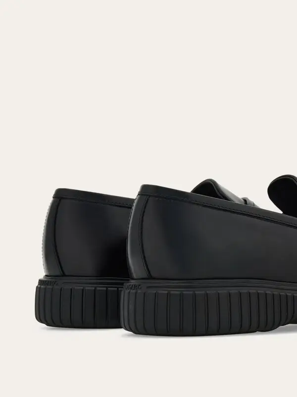FERRAGAMO Casual Loafer