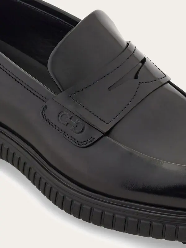 FERRAGAMO Casual Loafer