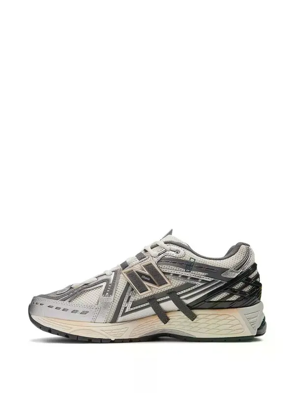 NEW BALANCE 1906a Sneakers