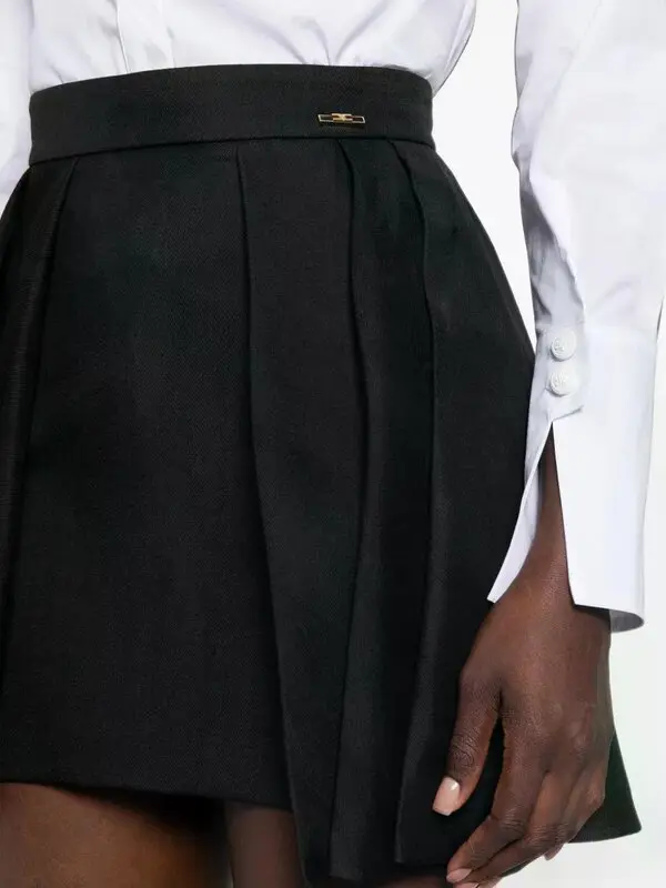 Elisabetta Franchi Pleated Logo-plaque Skirt - Black
