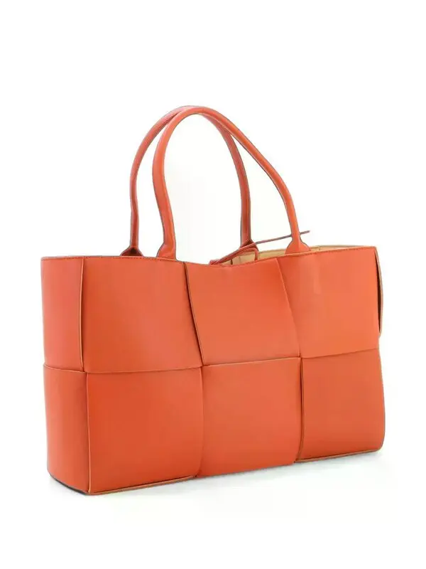 Bottega Veneta Maxi Intrecciato Leather Medium Tote Bag - Brown