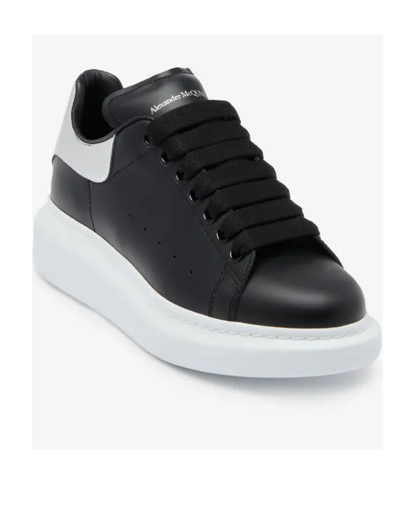 Alexander McQueen Oversized Lace-up Sneakers - Black/silver