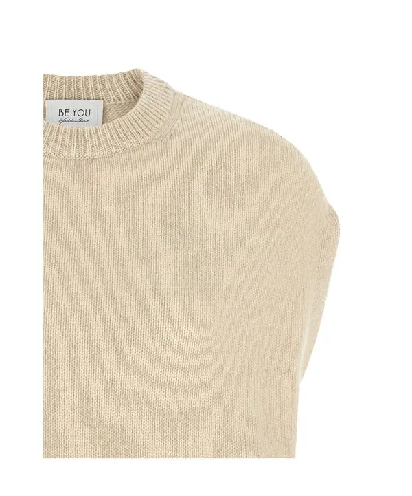 BE YOU Crew-neck Knit Vest