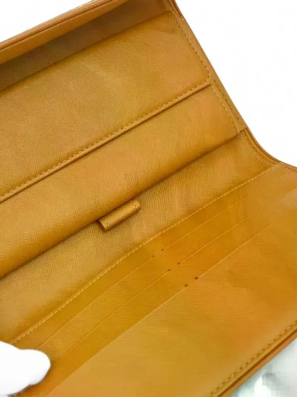 LOUIS VUITTON 2004 Monogram Tresor International Wallet
