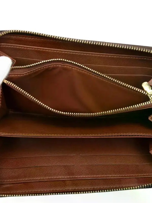 LOUIS VUITTON 2010 Monogram Zippy Wallet Long Wallets