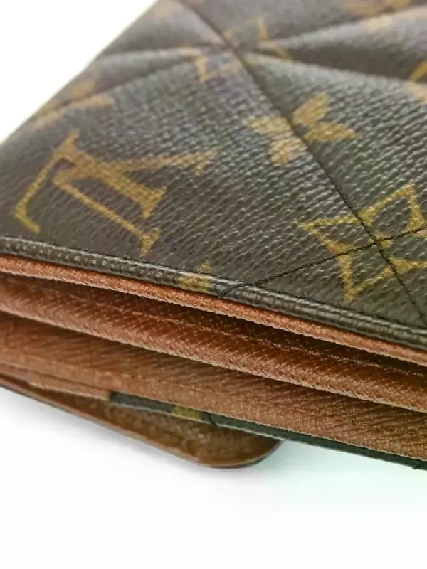 LOUIS VUITTON 2009 Monogram Etoile Sarah Wallet