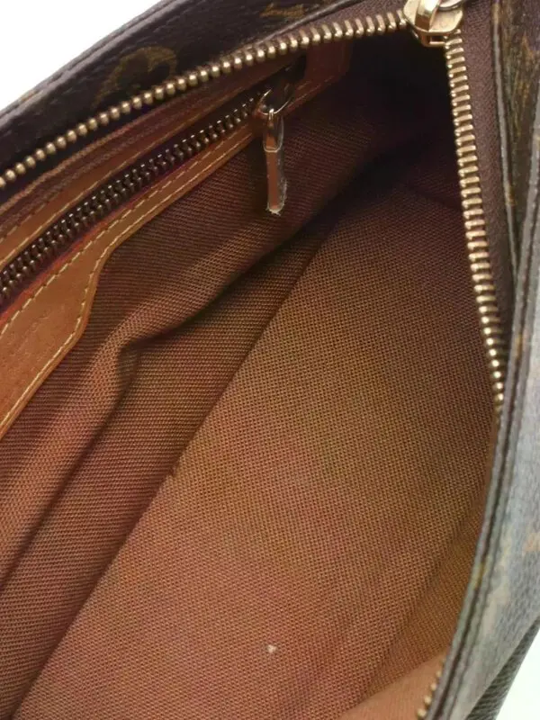 LOUIS VUITTON Monogram Trotteur Shoulder Bag