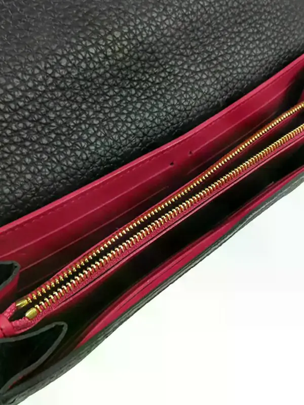 LOUIS VUITTON 2019 Taurillon Capucines Wallet Long Wallets