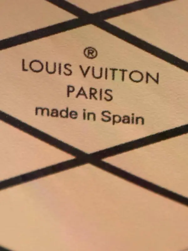 LOUIS VUITTON 2019 Epi Pochette Trunk Vertical Crossbody Bag