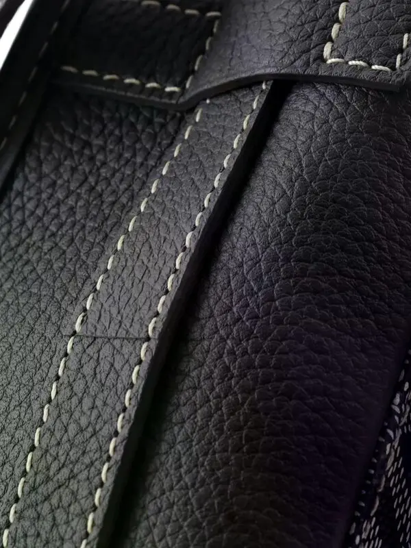 Goyard Belvedere Ii Messenger Bag Coated Canvas Mm Cross Body Bag - Grey