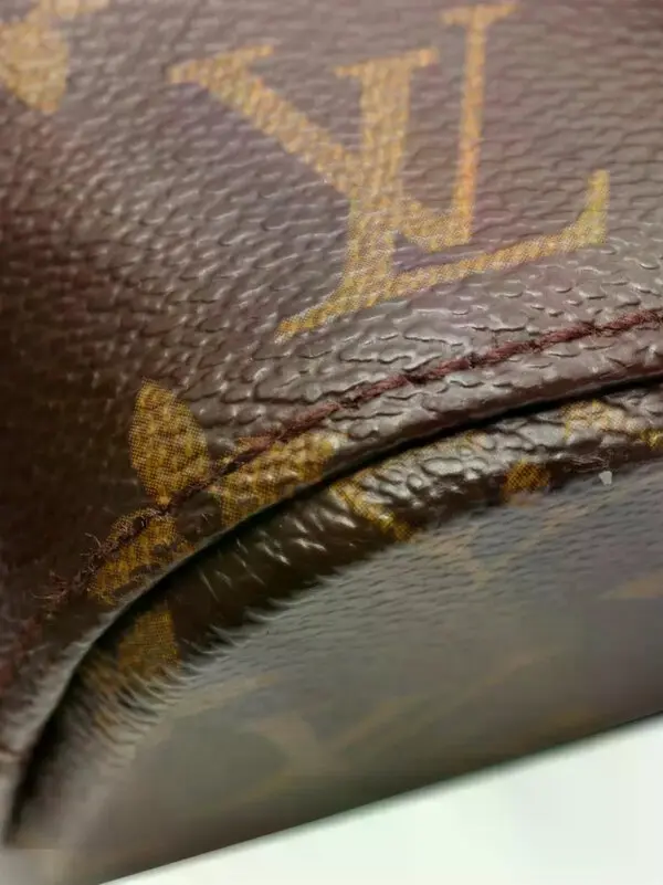 LOUIS VUITTON Monogram Vavin Pm Tote Bag