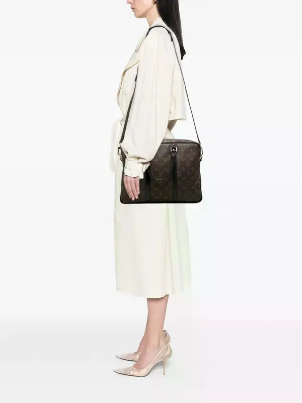 LOUIS VUITTON Monogram Macassar Porte Documents Voyage Business Bag