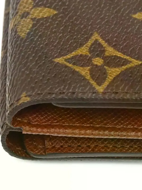 LOUIS VUITTON 2002 Monogram Wallet