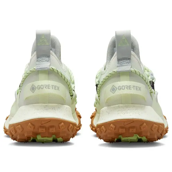 Nike X Mountain Fly Low Gtx Se Sea Glass Sneakers - Green/white/brown