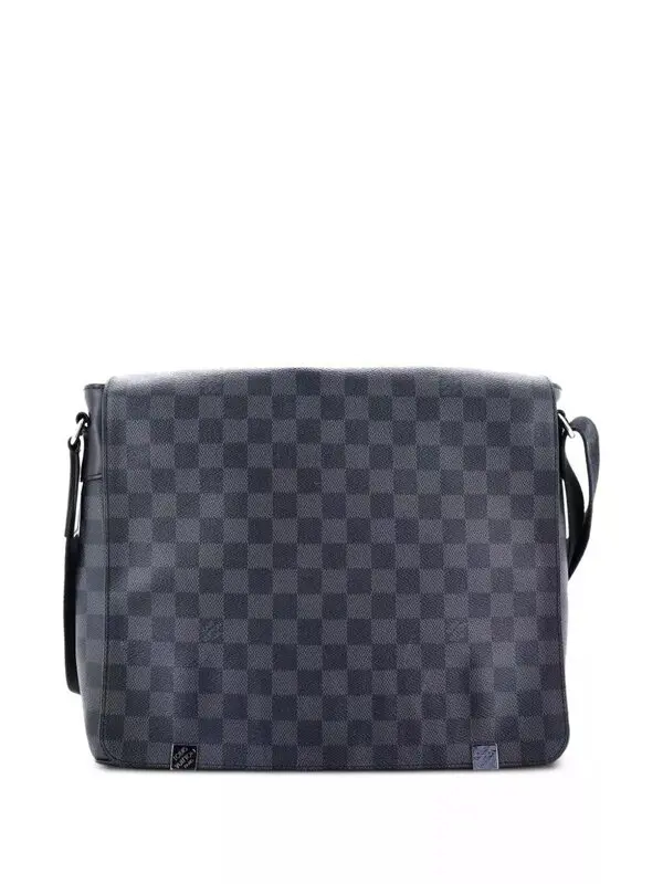 LOUIS VUITTON District Nm Messenger Bag Damier Graphite Mm Crossbody Bag - Black
