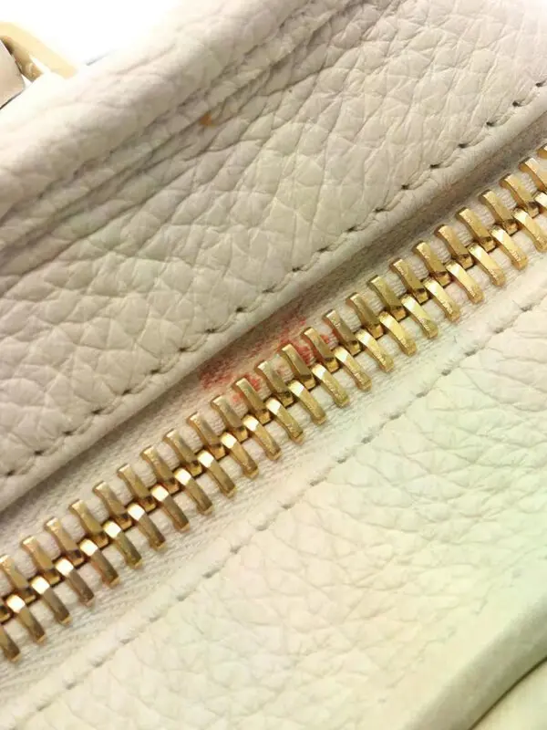 Miu Miu 2010-2026 Vitello Daino Soft Satchel