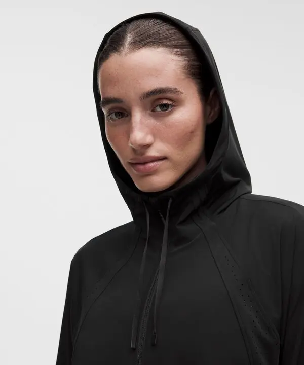 Lululemon Sleek Perforated Running Jacket - Black