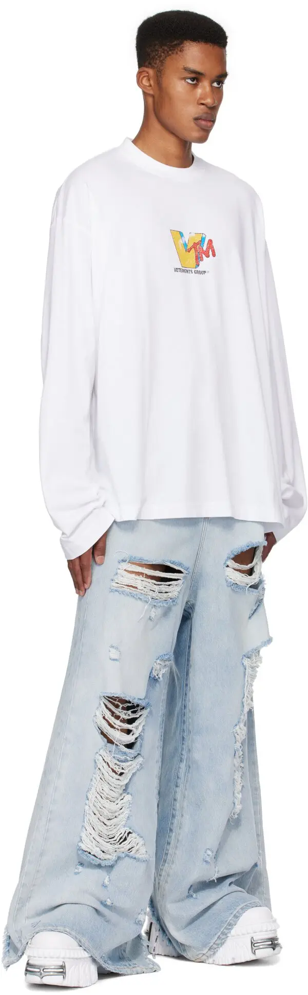 Vetements Logo Printed Long Sleeved T-shirt