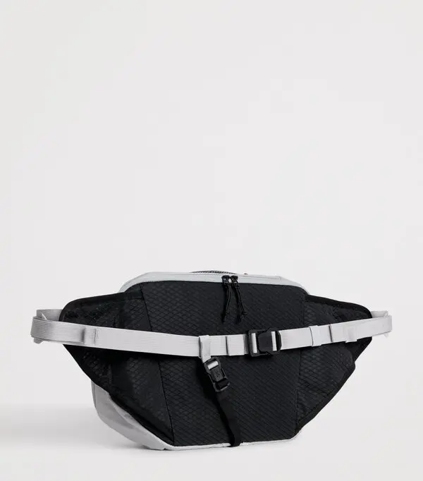 On Sling Pack Cross-body Bag