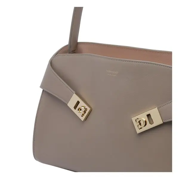 FERRAGAMO Medium Hug Soft Shoulder Bag