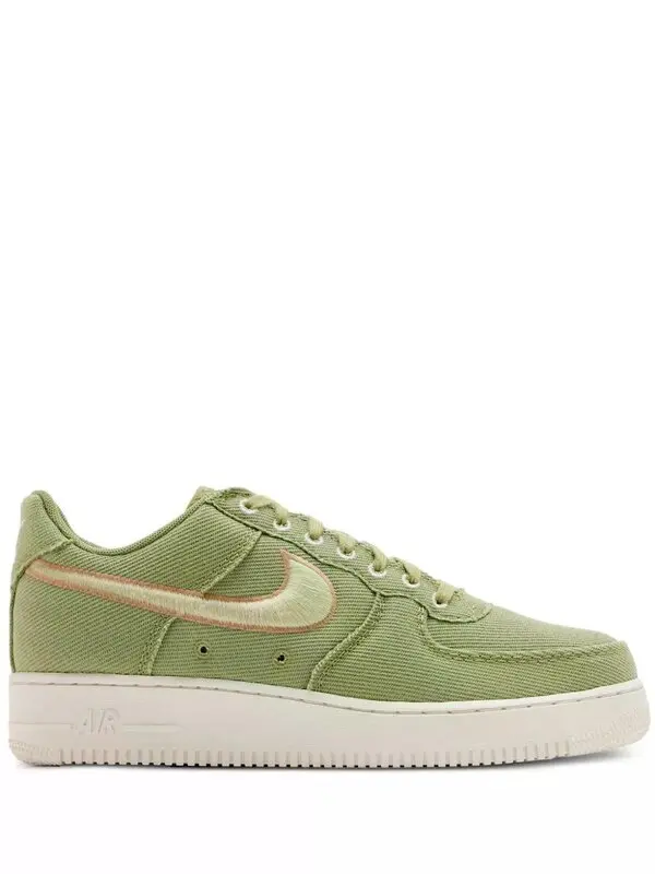 Nike Logo-embroidered Sneakers - Green