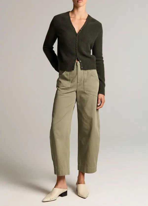 Vince Washed Cotton Twill Mid-rise Utility Pant - Sagewood