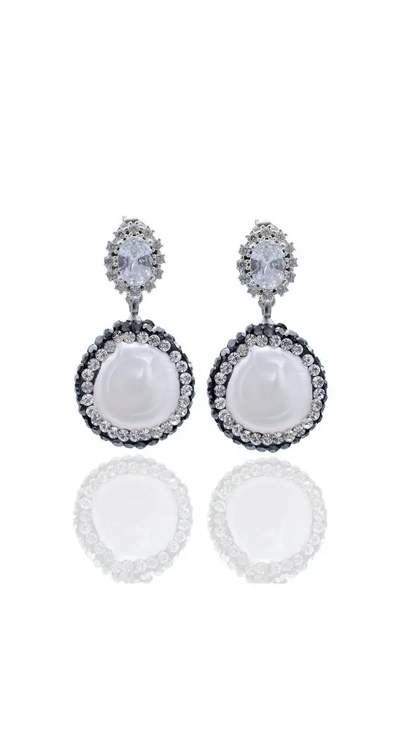 BAYEMEYC Elegante Pearl Earrings