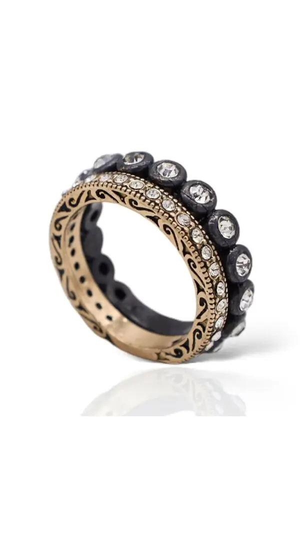 BAYEMEYC Reine Crystal Ring