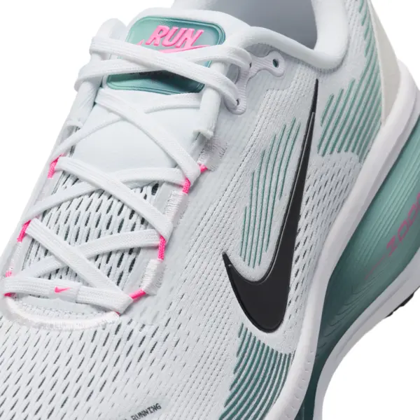 Nike Vomero 18 Road Running Shoes