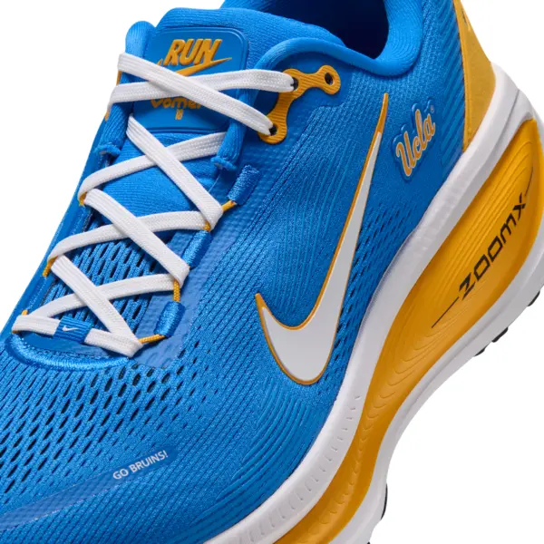 Nike College Vomero 18 Road Running Shoes