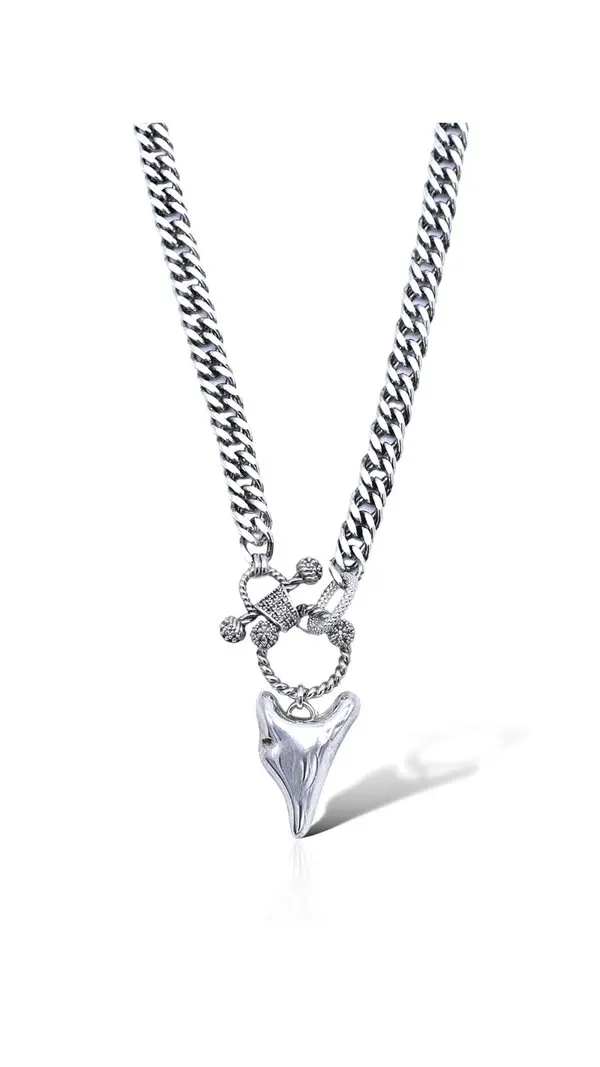 BAYEMEYC Opia Silver Heart Chain Necklace