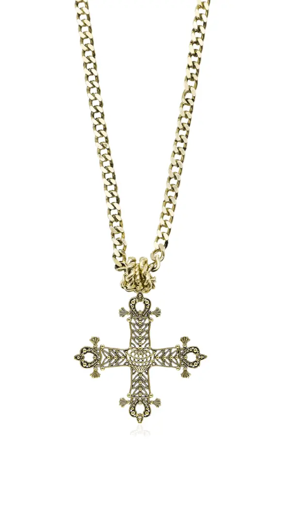 BAYEMEYC Resh Charm Necklace