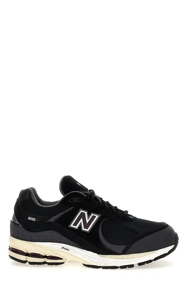 NEW BALANCE 2002' Sneakers